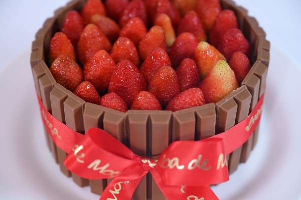 Torta Kit Kat de Morango – Baba de Moça